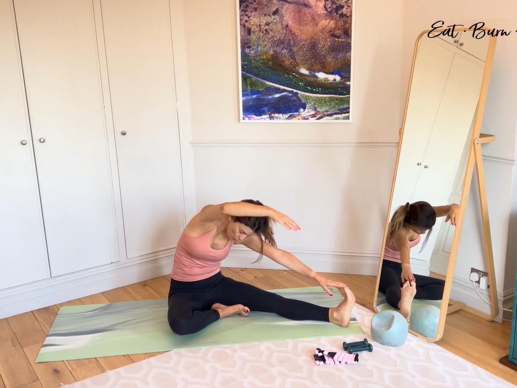 28-min Energizing Yoga & Pilates - Eat Burn Sleep