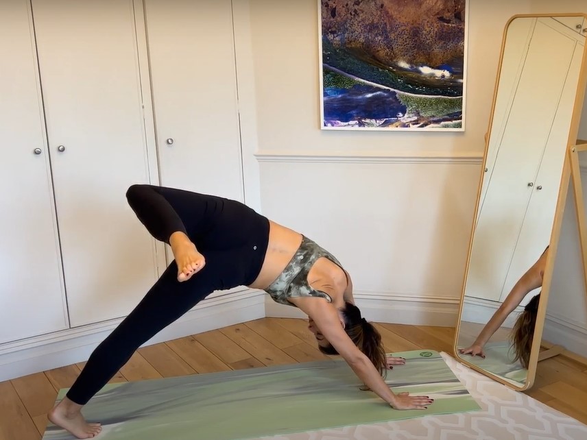 Energizing Stretch & Strength - Eat Burn Sleep